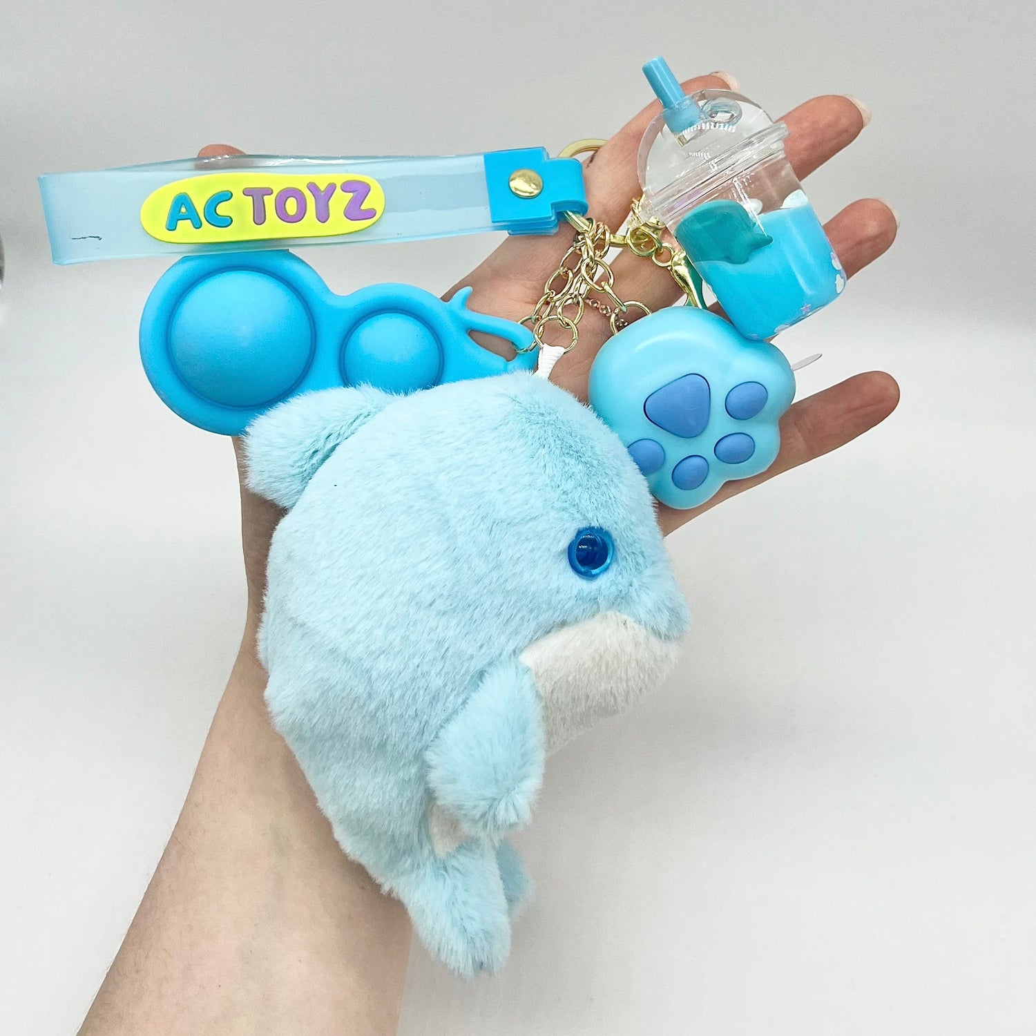 Blue the Whale Comfort Keychain® 🐳 – AC TOYZ